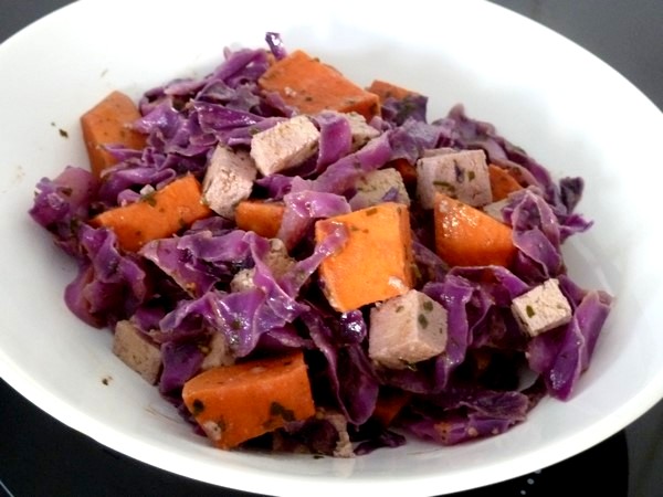 CHOU ROUGE PATATE DOUCE ET TOFU A LA MOUTARDE - Recette de Cuisine Alcaline